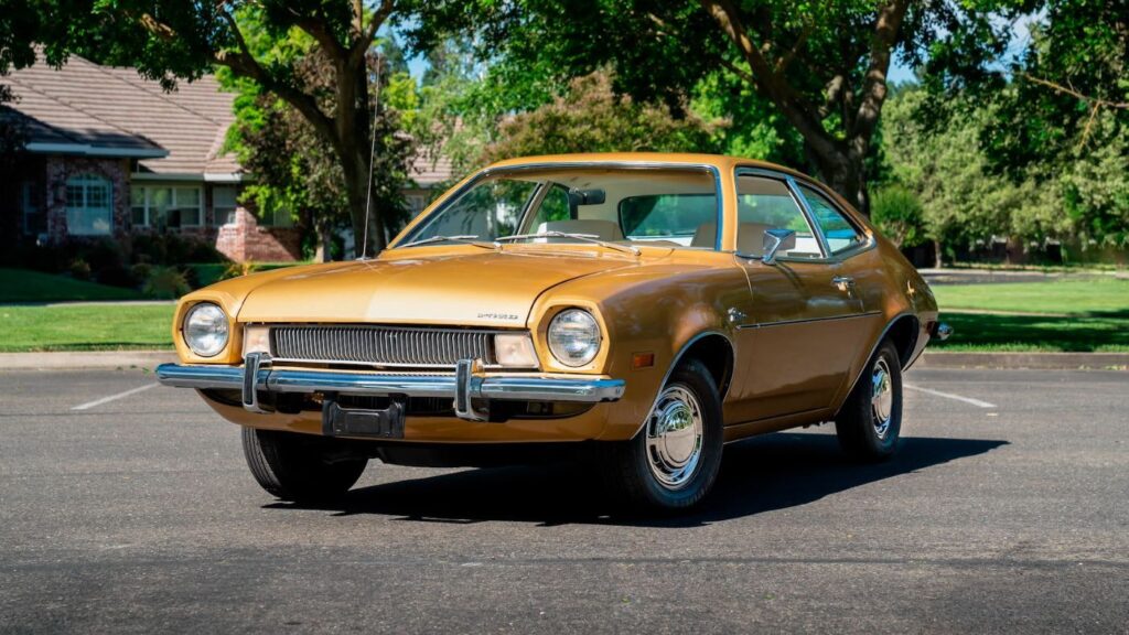 Le Ford Pinto Runabout : Petite Voiture, Grande Histoire